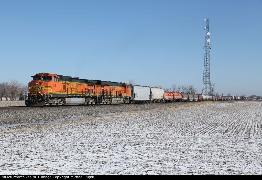 BNSF 5251